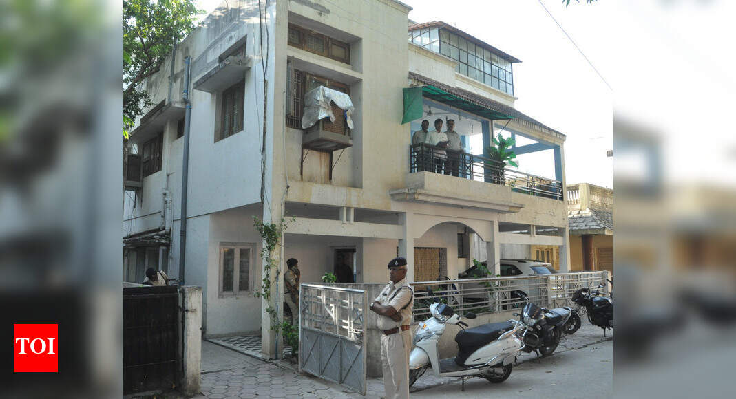 Sharik Mohd Sheikh: Indore veterinarian coughs up crores of rupees ...