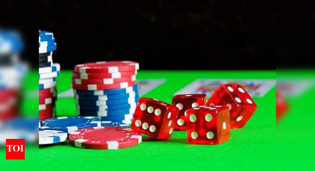 Vasant Kunj: Gambling racket busted in Delhi's Vasant Kunj, 8 held ...