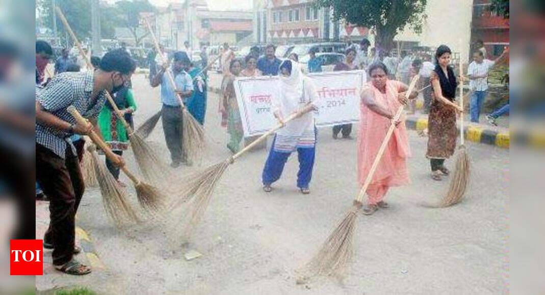 Talwandi Khurd: Punjab Agricultural University conducts Swachh drive in ...