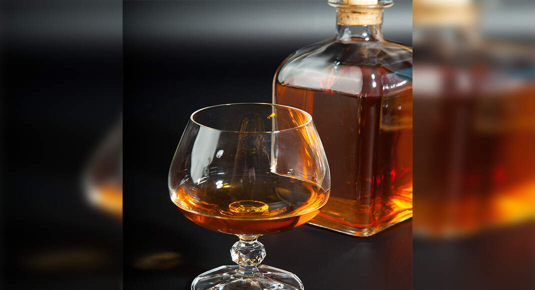 Champagne Cocktail Classic Recipe: How to Make Champagne Cocktail ...
