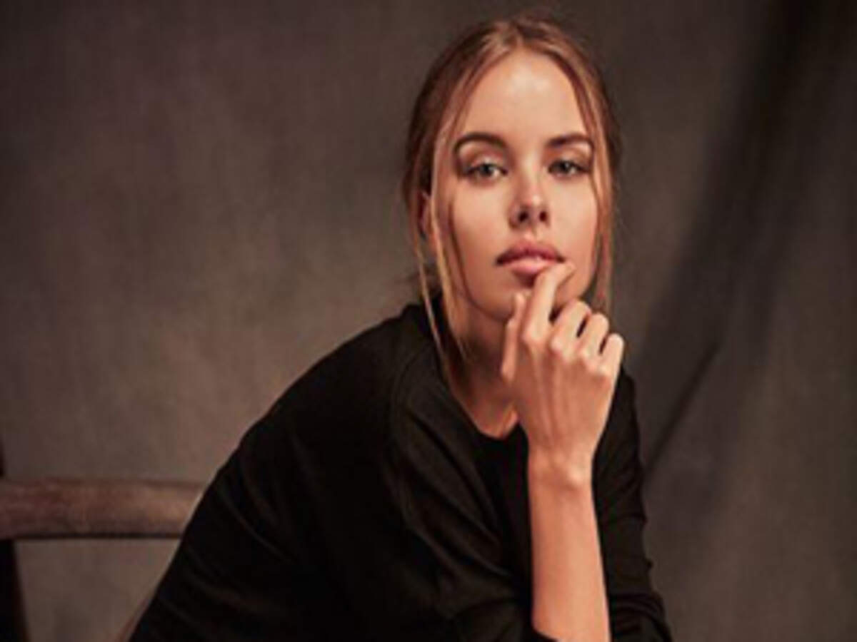 Yuliana Korolkova will represent Russia at Miss Universe 2016 pageant