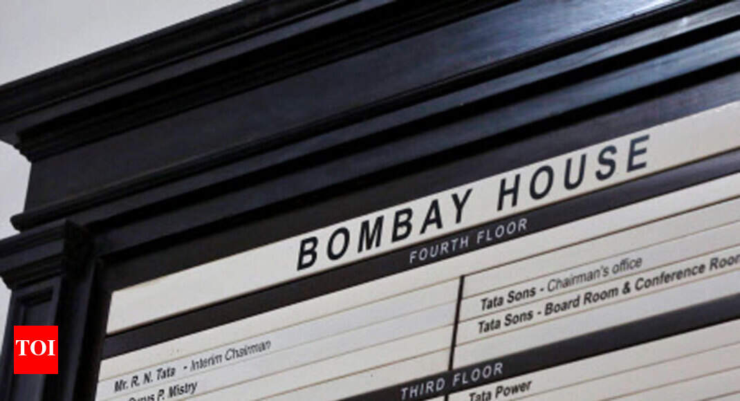 Tata HQ: Guards at Tata HQ beat up photojournalists, booked - Times of ...