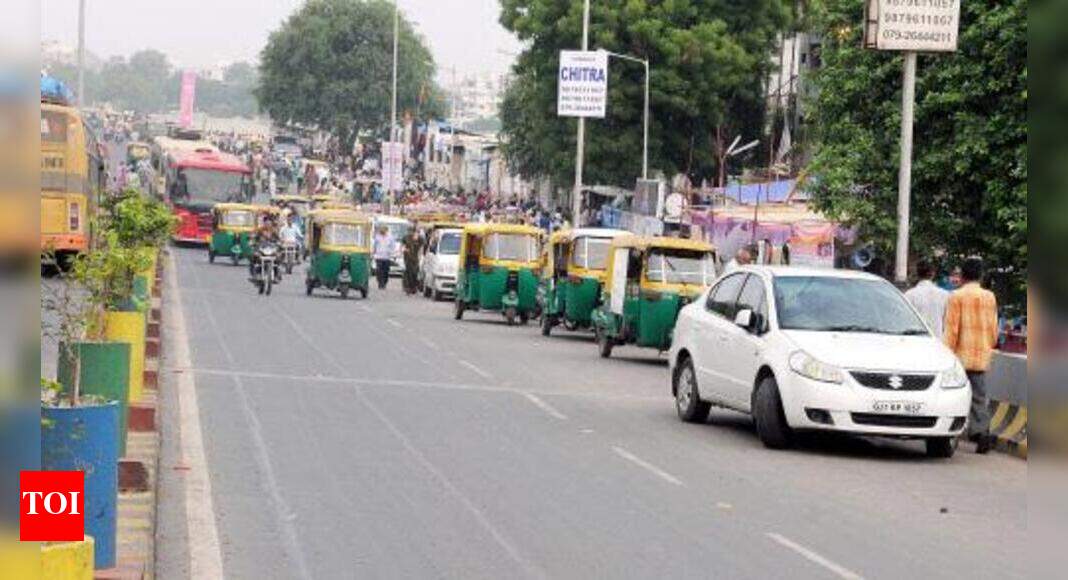 Distracting hoardings near traffic signals to be removed ...