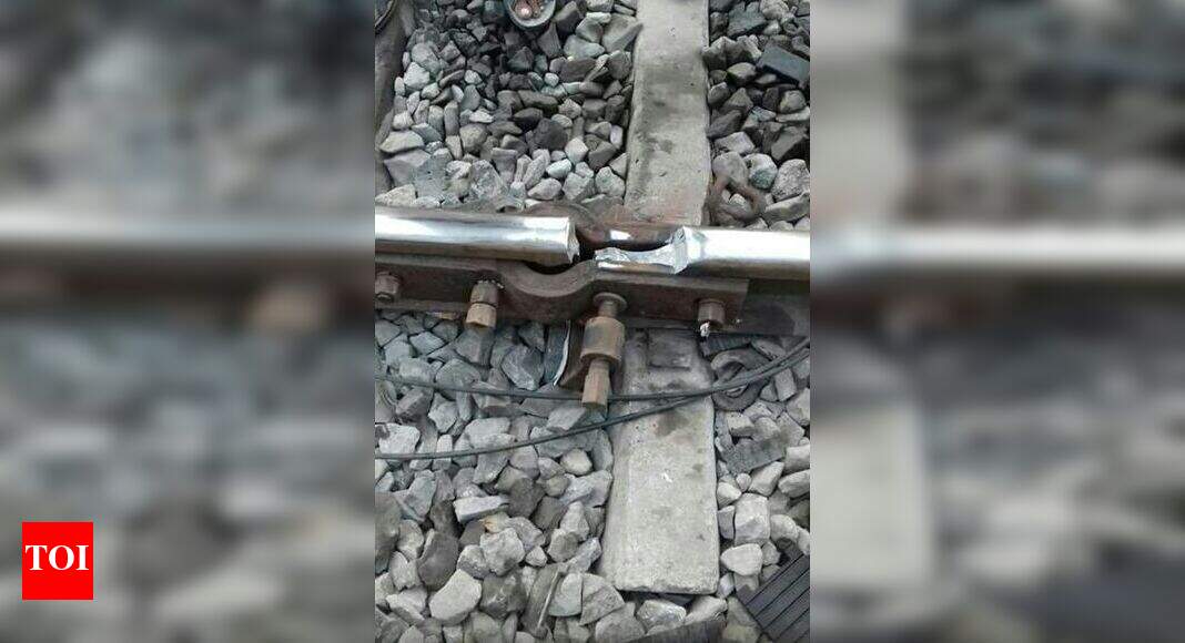 Rail fracture at Kalyan station | Mumbai News - Times of India