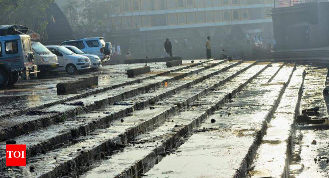Overflow of drainage water adds to river pollution | Nashik News ...