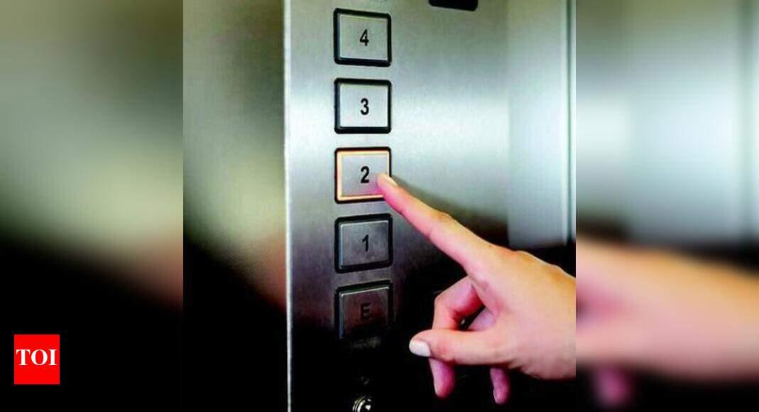 Faulty elevator claim 87-year-old's life in Surat | Surat News - Times ...