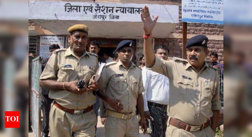 Police Team ATTACK CASE: SI attacked: Search launched for 30 accused ...