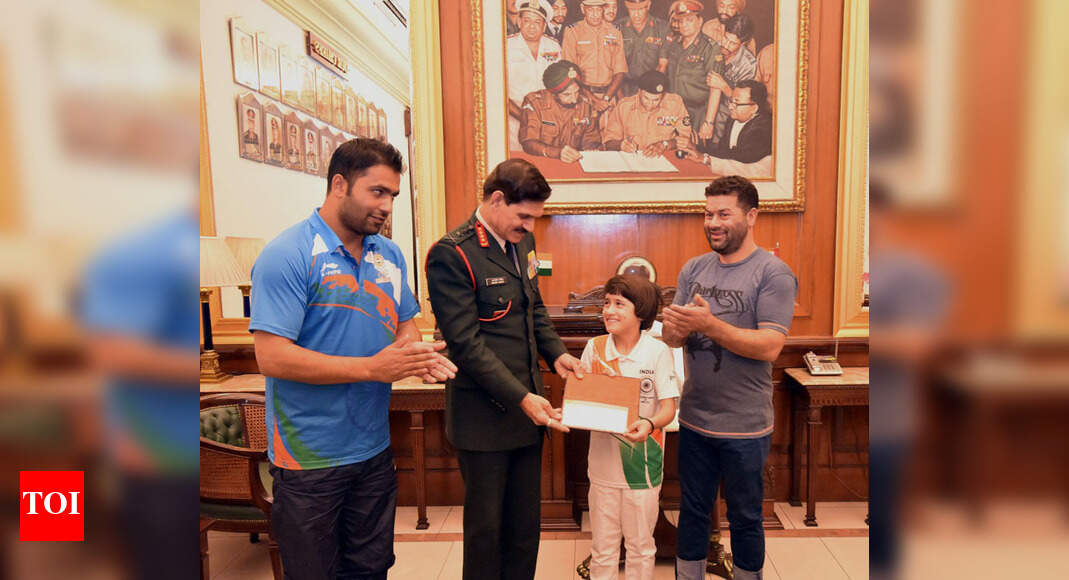 Tajamul Islam: Army chief felicitates Tajamul Islam for ‘Gold Medal ...