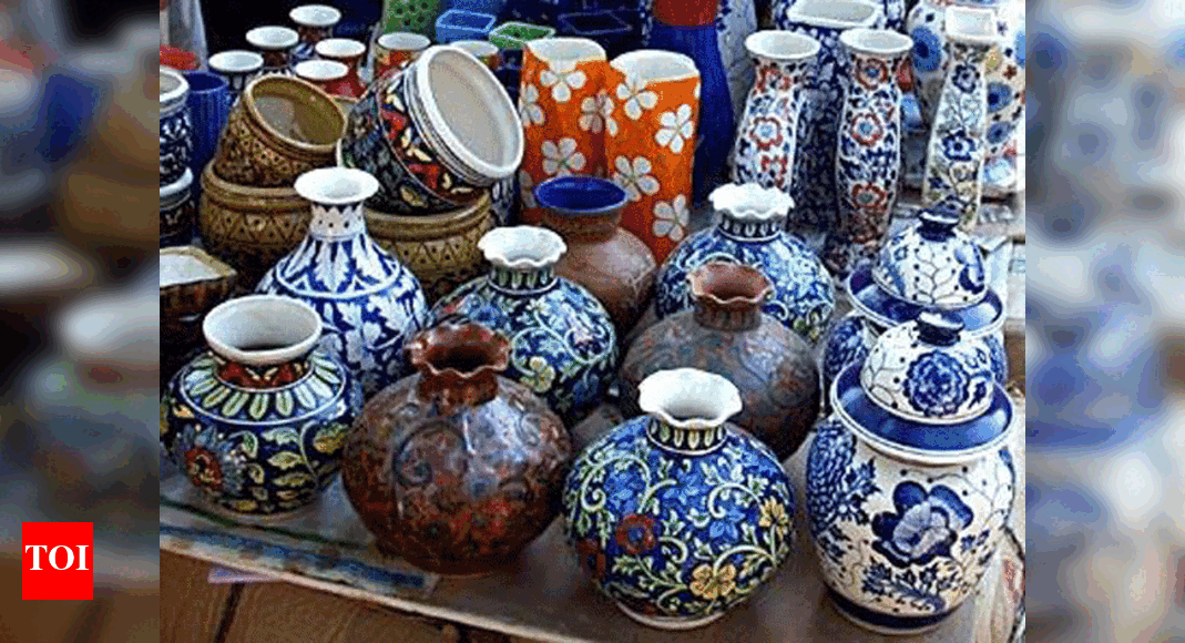 Gauhar Mahal: Visitors see hidden beauty of clay | Bhopal News - Times ...