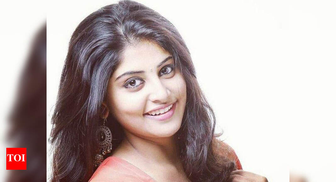 Manjima reacts to being quizzed about getting trolled | Malayalam Movie ...