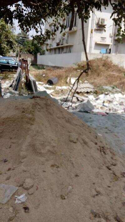 Construction dust a nuisance - Times of India