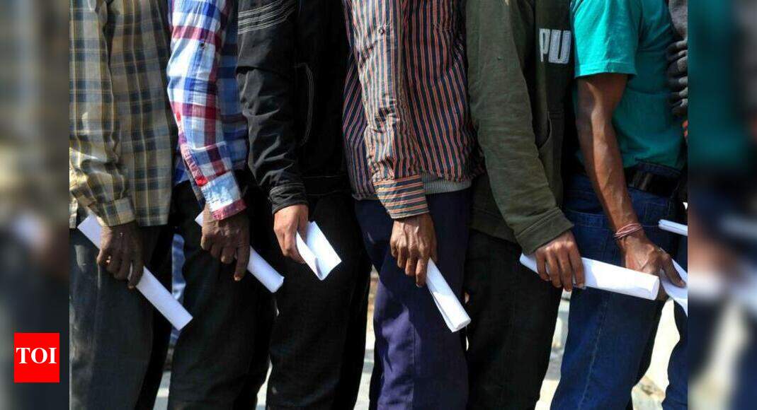 Why the queues: City’s daily cash shortfall Rs 1,400crore | Gurgaon ...