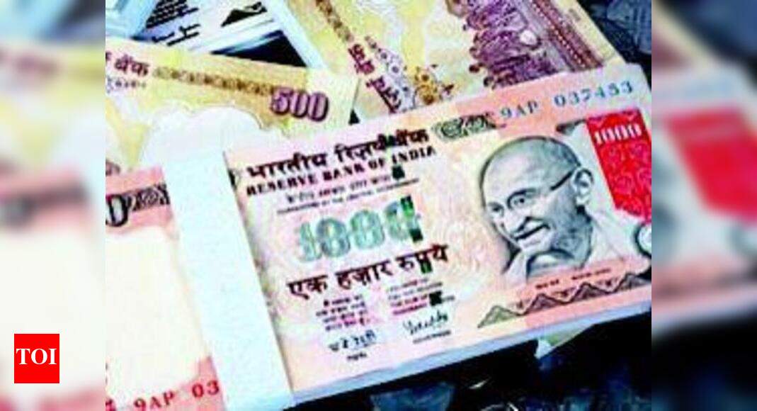 Cash Ban: 4 held with Rs 1cr 'black money' in Rs 1,000 notes | Navi ...
