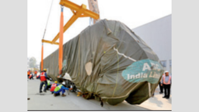 Lucknow Metro: Lucknow Metro coaches arrive at depot | Lucknow News ...