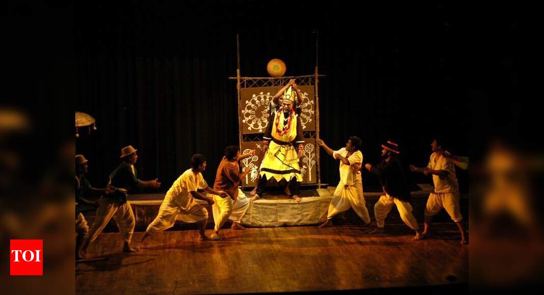 Shudraka: Hyderabadi theatre group performs at Delhi International Arts ...