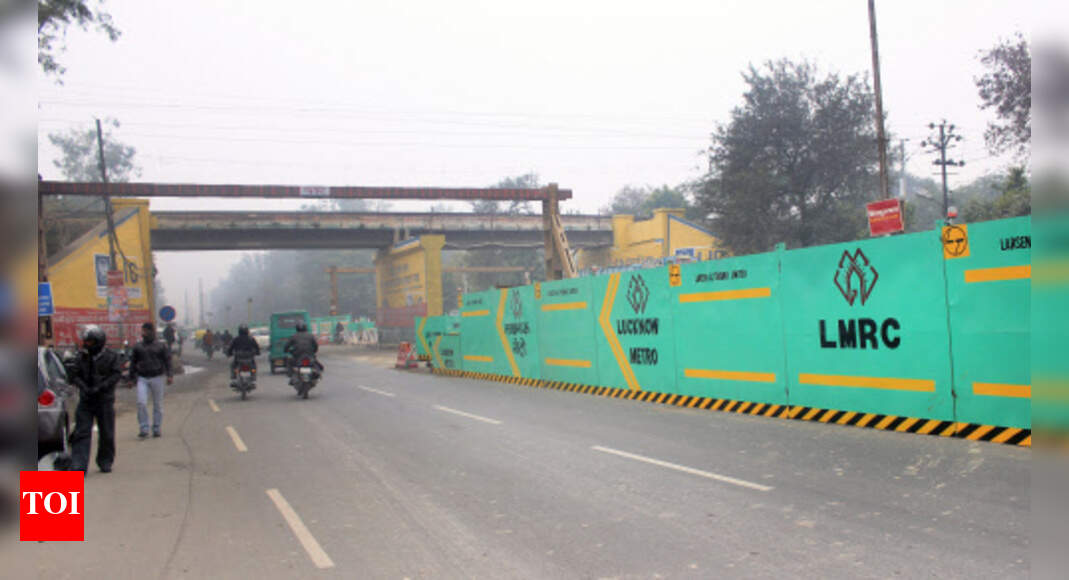 LMRC unloads metro coaches, ready to have trial runs by December 1 ...