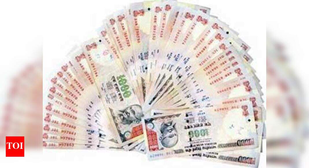 Note Ban: Demonetisation: Making most out of last day for exchanging ...