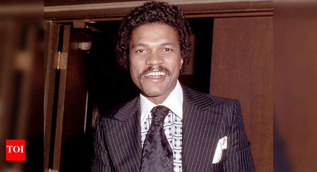 Billy Dee Williams returns as two-face in Batman film | English Movie ...