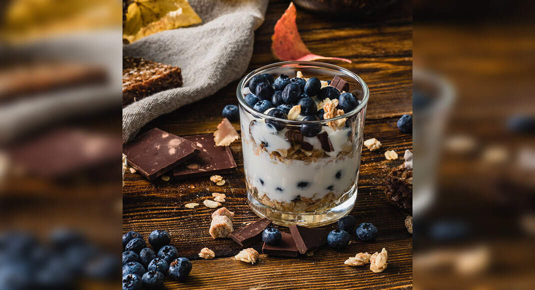 Berry Parfait Recipe: How to Make Berry Parfait Recipe | Homemade Berry ...