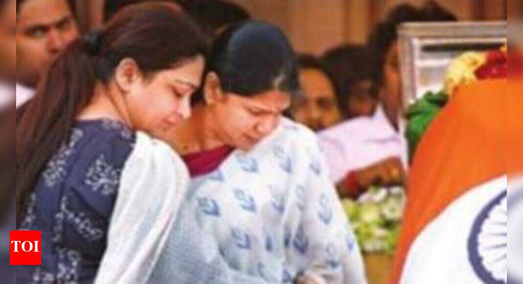 Jayalalithaa Death: Heaps of praise from arch rivals | Chennai News ...
