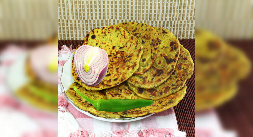Doodhi Thepla Recipe: How to Make Doodhi Thepla Recipe | Homemade ...