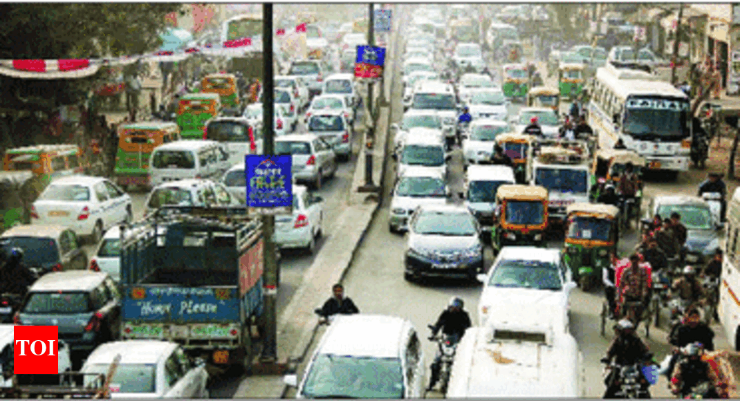 Metro pillar hides signal, traffic in a mess | Noida News - Times of India