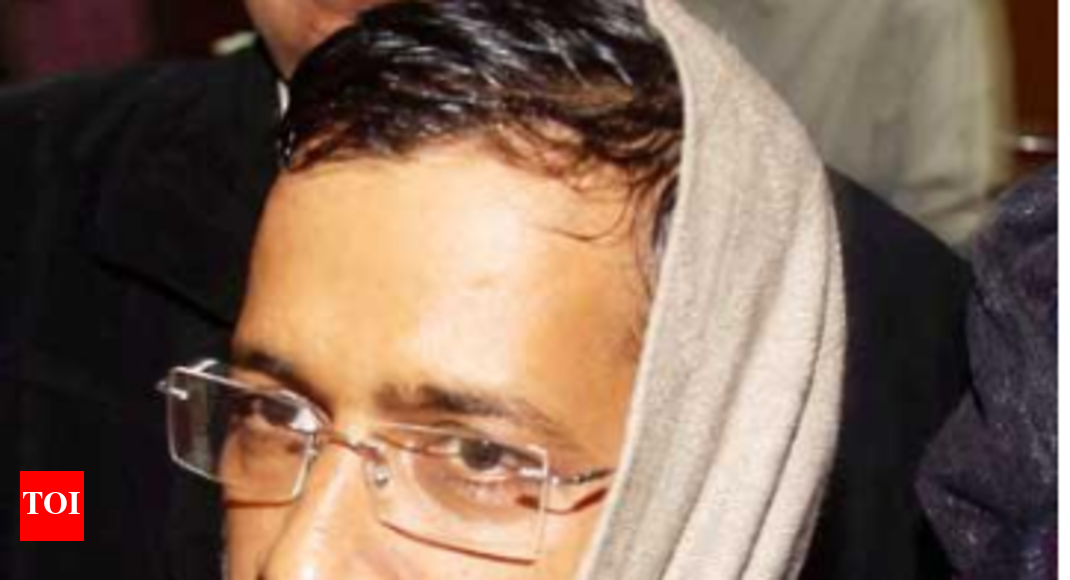 Arvind Kejriwal: As winter hits Delhi, Arvind Kejriwal unpacks his ...