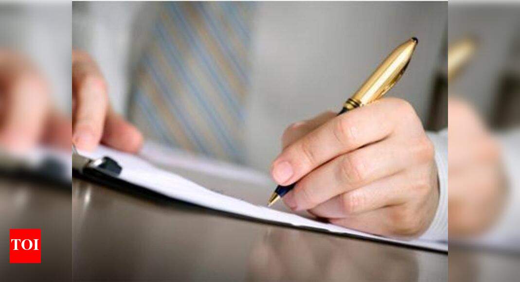 Famous celebrities and what their signatures say about them - Times of ...