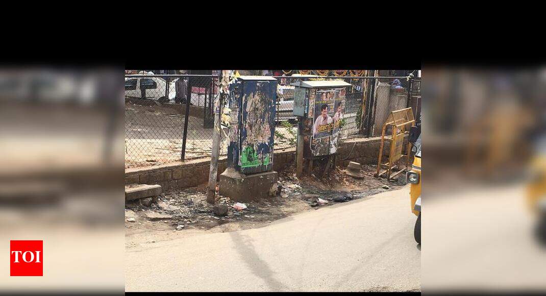 Road or public loo? - Times of India