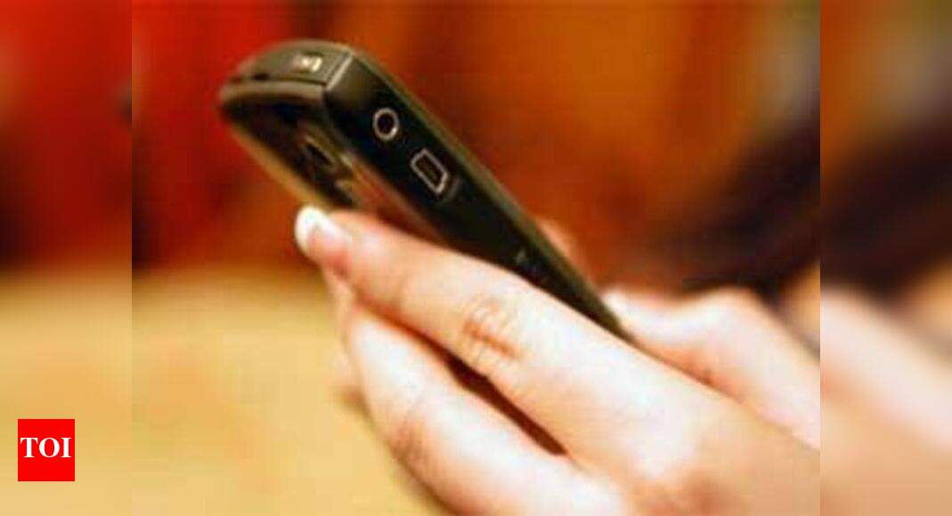 Defective Phone: Dealer told to pay Rs 50,000 for defective mobile ...