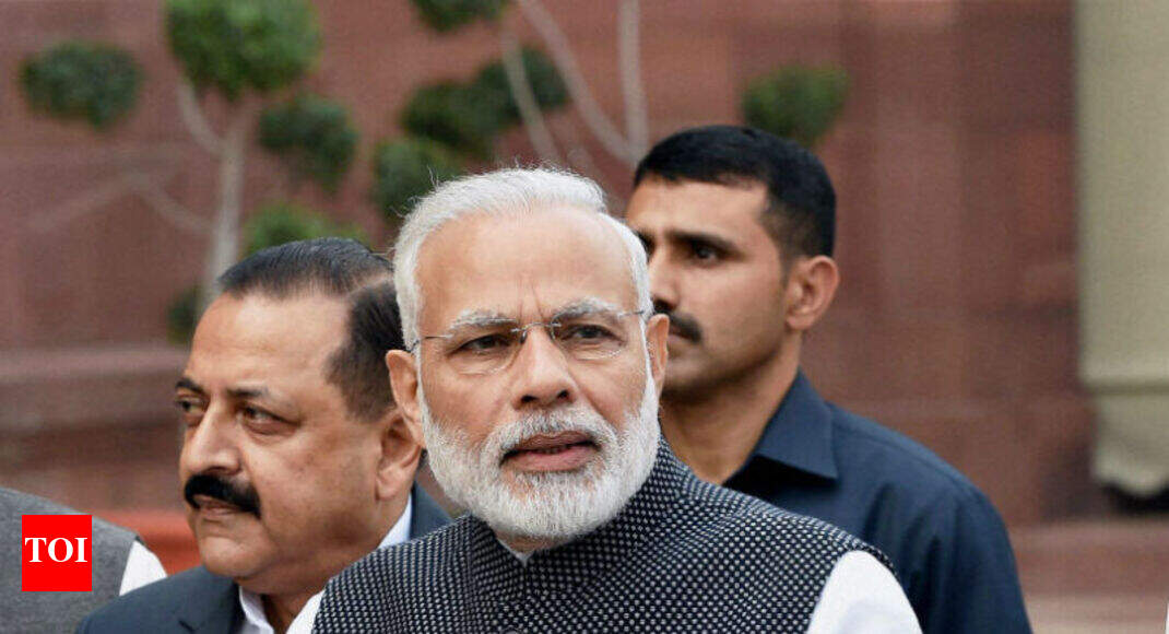 Note ban: PM Modi reviews note ban, discusses ways to fast track ...