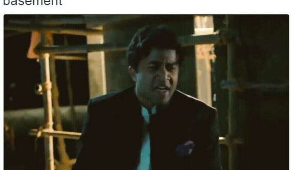 11 best captions to this scene from '3 Idiots' which has become meme ...