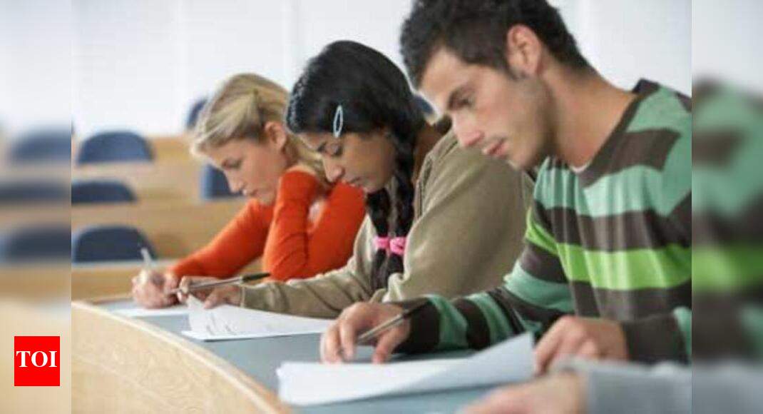 Student Caught Copying: Law students caught cheating in exam | Lucknow ...