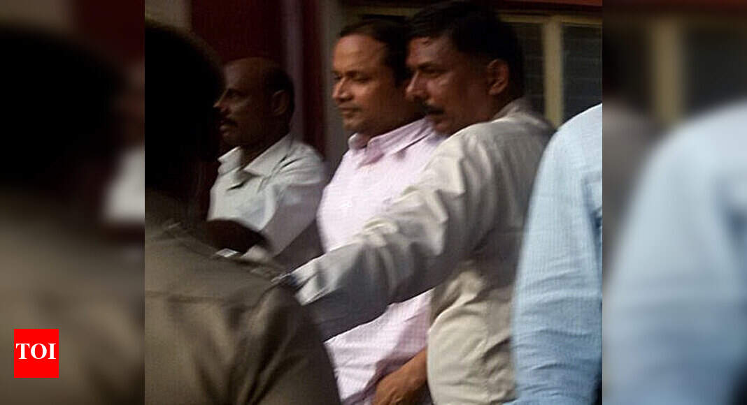 J Sekar Reddy: CBI court sends J Sekhar Reddy, Srinivasalu to judicial ...