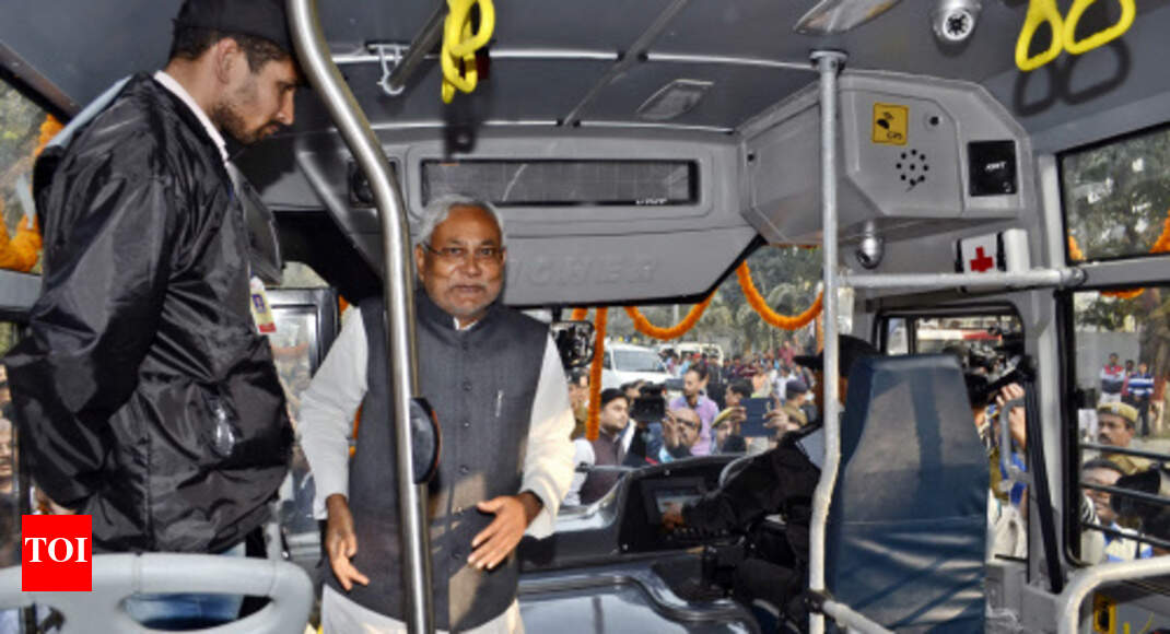 Nitish Kumar: Nitish Kumar launches 125 hi-tech luxury buses for Sikh ...