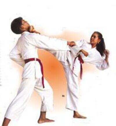 Raipur: Karate expert helps women, kids master the art of self-defence ...