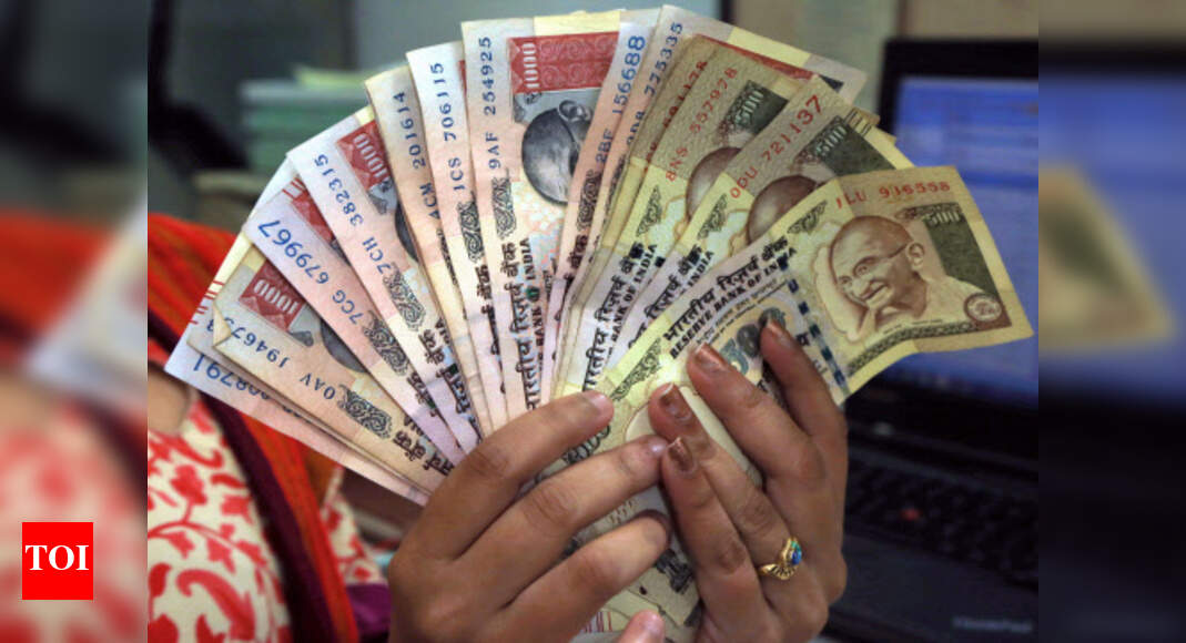 Demonetisation: Up to Rs 50,000 fine for holding old notes after ...