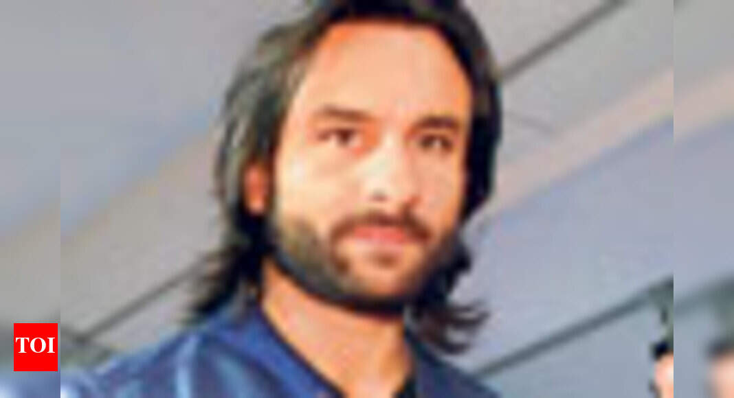 I’m going to have a heart attack: Saif | Hindi Movie News - Times of India