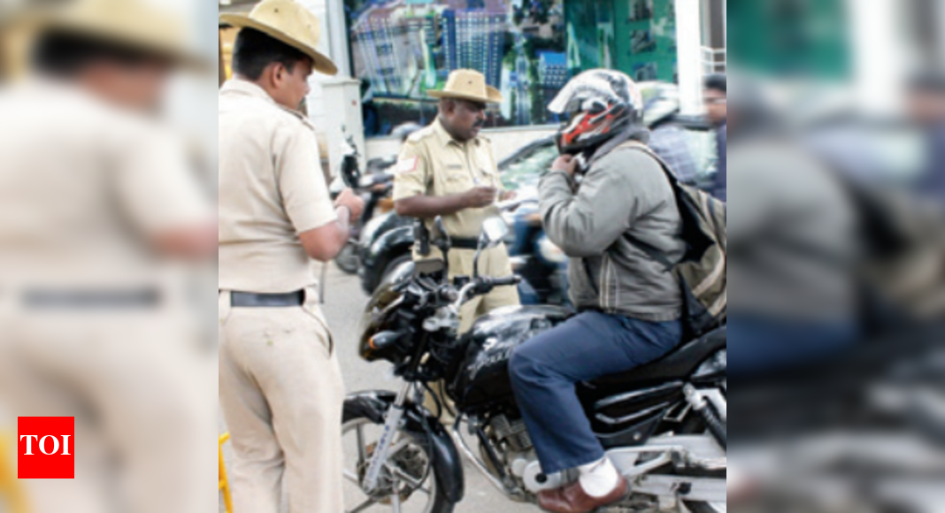 Chain Snatching: Chain snatchings dip 50% in three years | Bengaluru ...