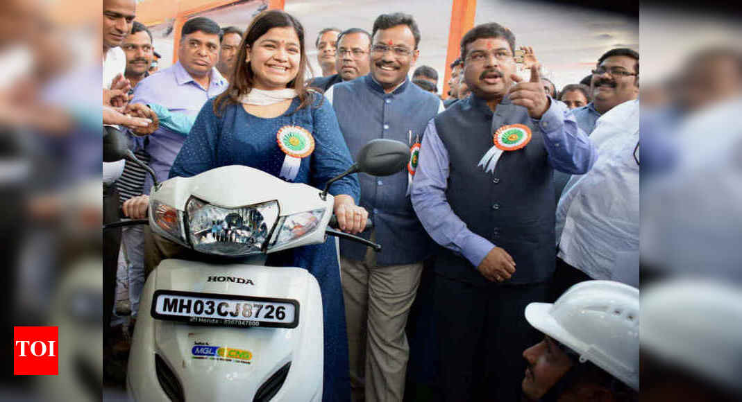 CNG: CNG-fueled two-wheelers all set for Indian roads - Times of India