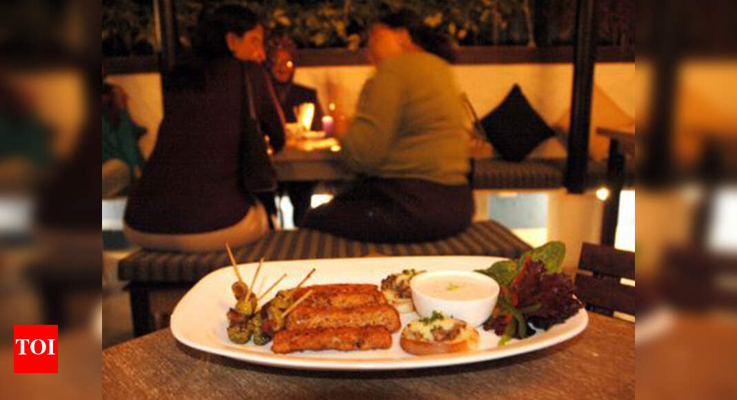 ‘Adding tip to the food bill puts customers in a pickle’ | Mumbai News ...