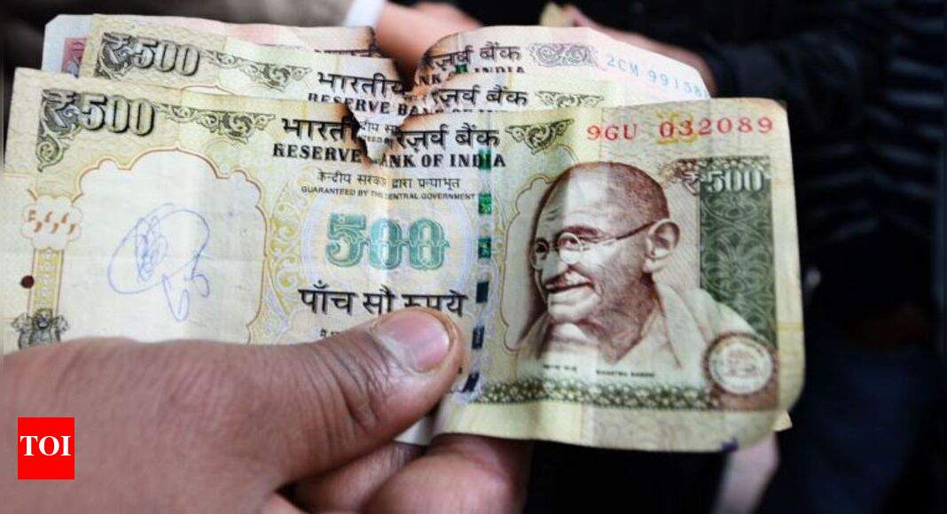 Banned Currency Notes: Discarded Rs 500 notes worth Rs 9.85 lakh ...