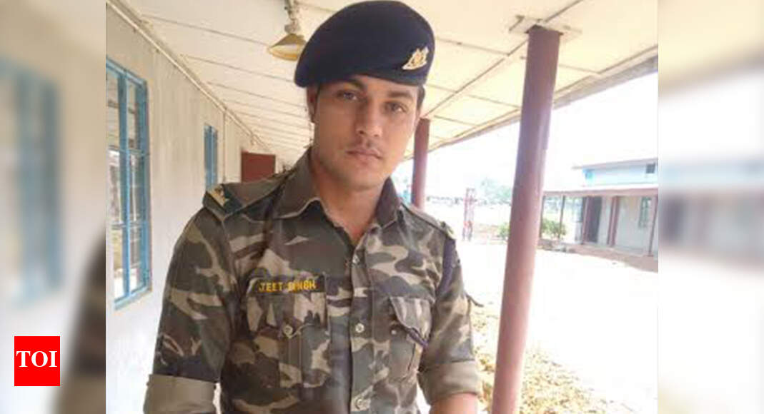 Now CRPF jawan cries discrimination in a video | Agra News - Times of India