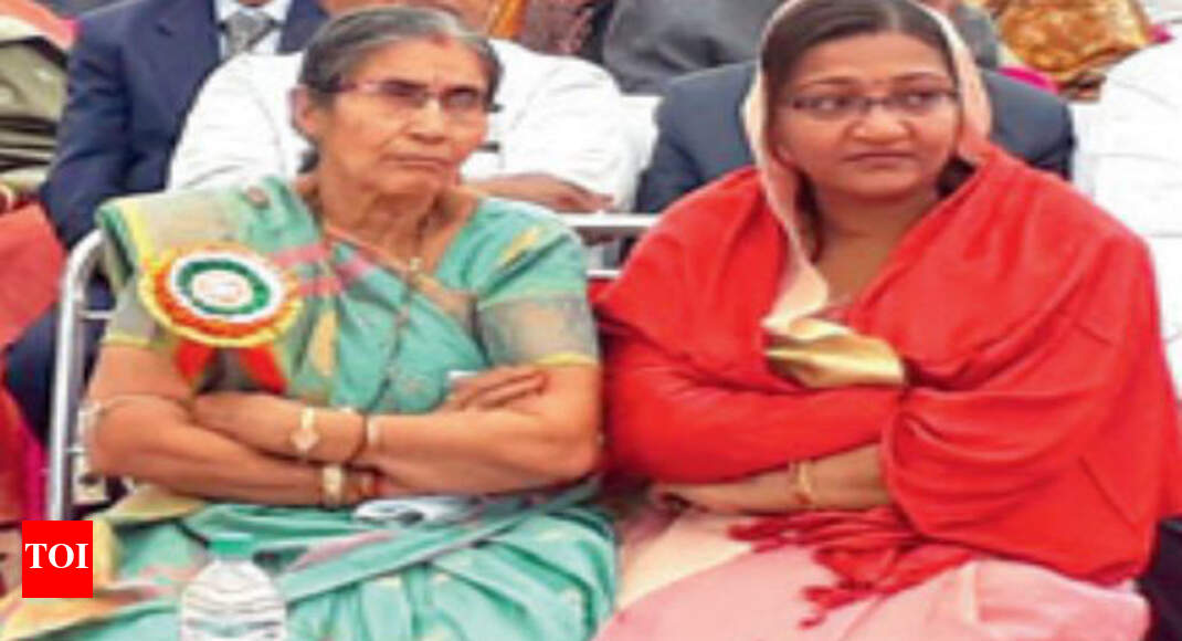 Narendra Modi's wife Jashodaben: Modi took correct step on notebandi ...