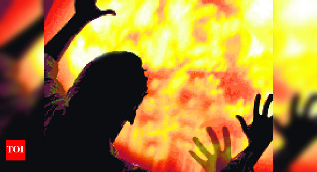 Leaking LPG cylinder sparks fire, none hurt | Hyderabad News - Times of ...