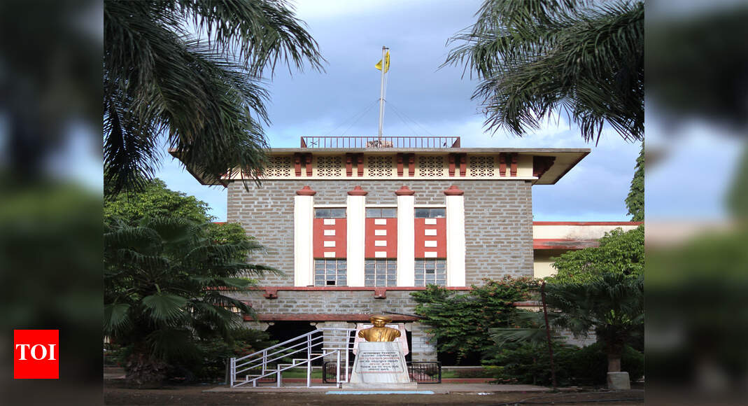 Babasaheb Ambedkar Marathwada University: Ahead of elections, Dr ... Babasaheb Ambedkar Marathwada University: Ahead of elections, Dr ...