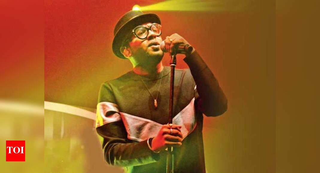 Benny Dayal: Radar failure at Lucknow airport, singer Benny Dayal ...