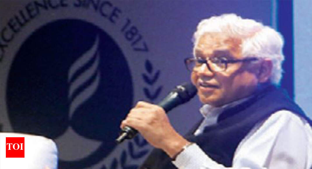 amitav ghosh: Demonetisation is crazy: Amitav Ghosh | Kolkata News ...