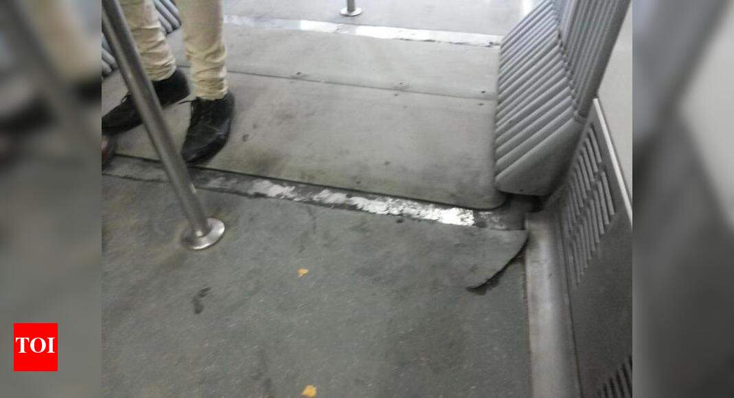 Dirty and broken Metro - Times of India