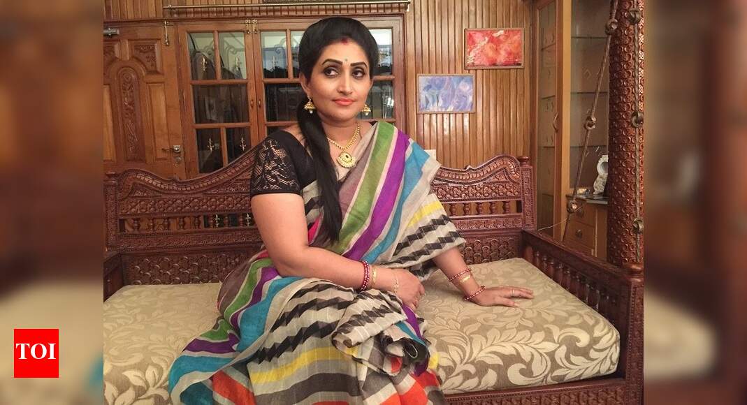 I know that people love to hate me: Supreetha - Times of India